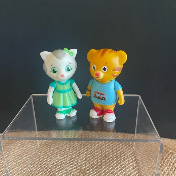 Toys | Daniel Tigers Neighborhood Katerina Kittycat Daniel Tiger 2 Inch ...